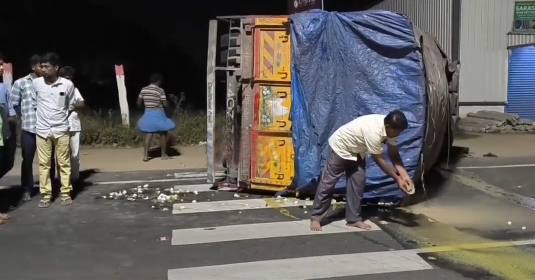 போக்குவரத்து பாதிப்பு/Traffic damage