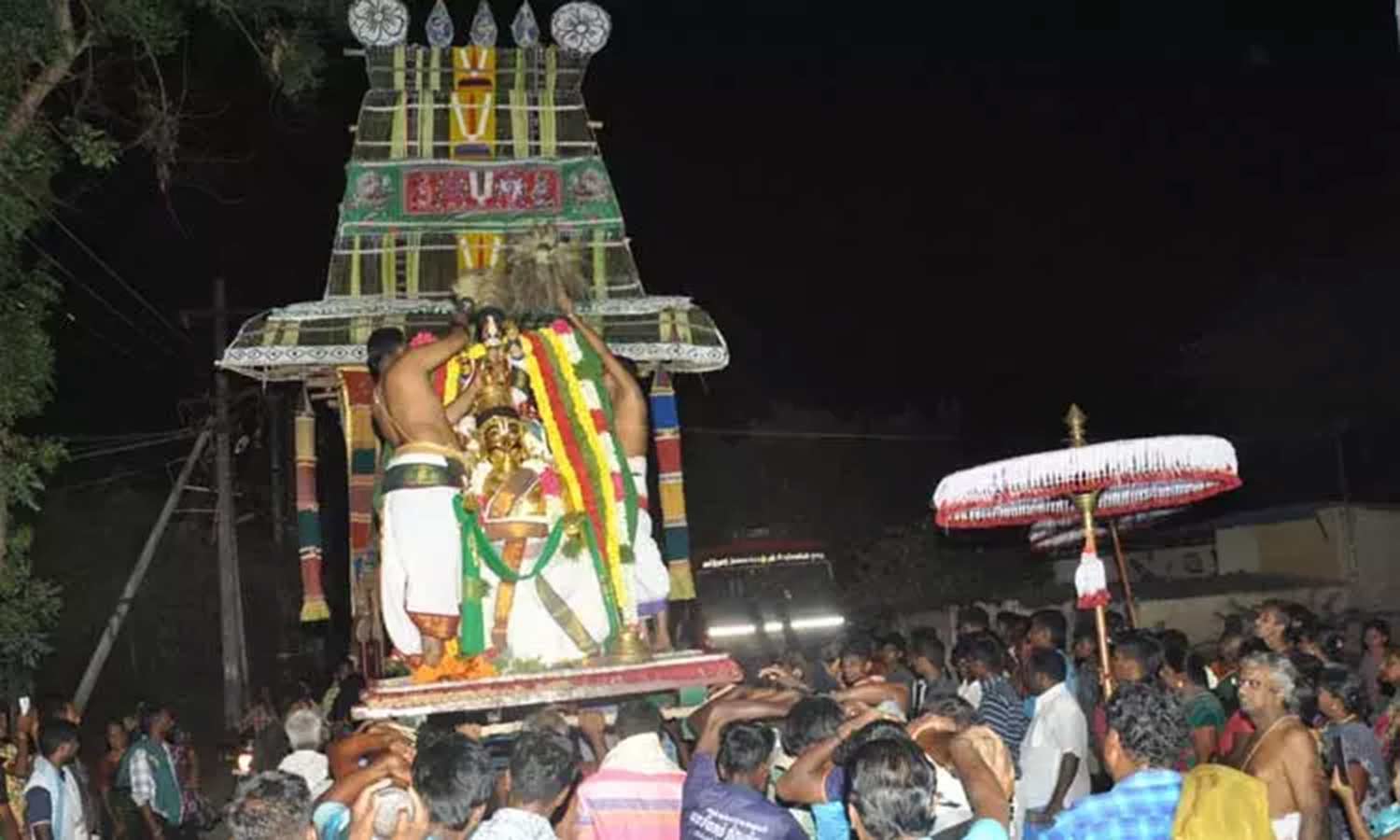 சவுரிராஜ பெருமாள் கோவிலில் கருட சேவை | sowriraja Perumal Temple Garuda Seva