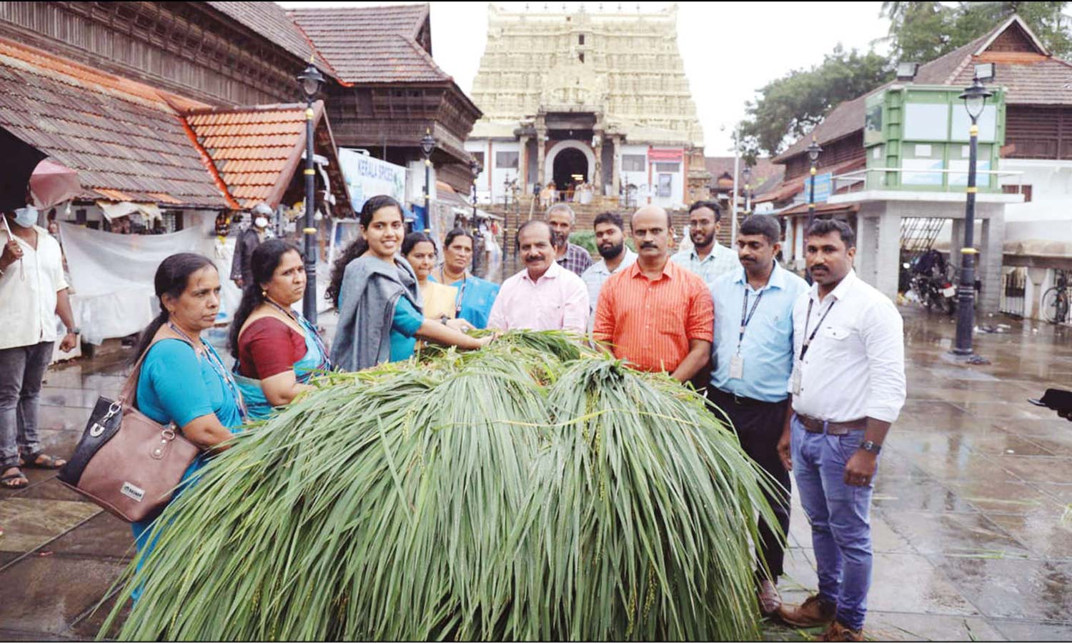 கேரளா, குமரி மாவட்ட கோவில்களில் நிறை புத்தரிசி பூஜை நாளை நடக்கிறது ...