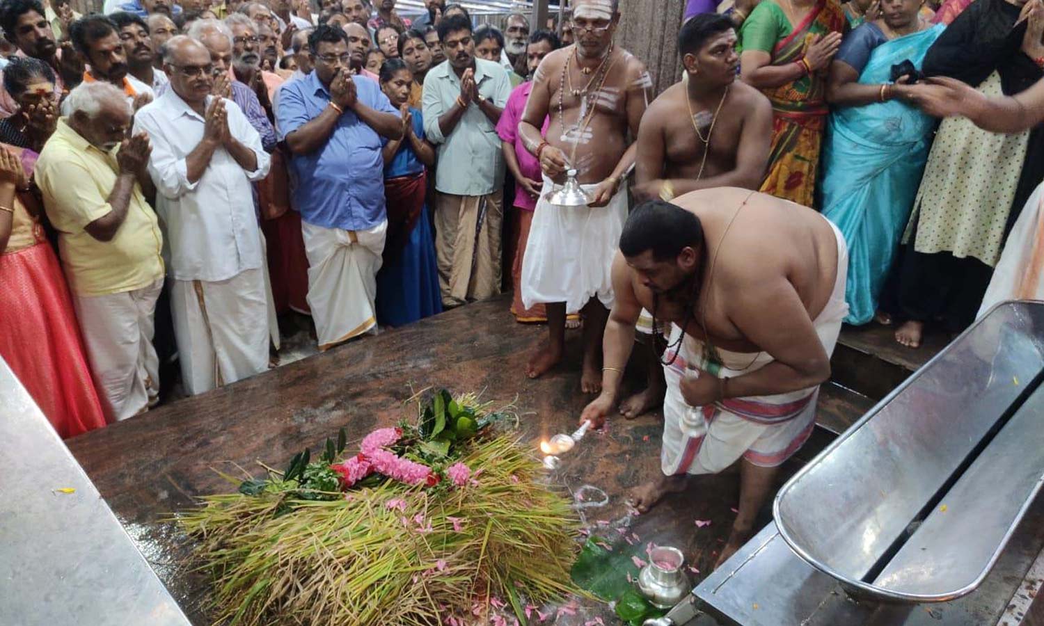 நிறைபுத்தரிசி பூஜை: குமரி மாவட்ட கோவில்களில் பக்தர்களுக்கு நெற்கதிர் ...