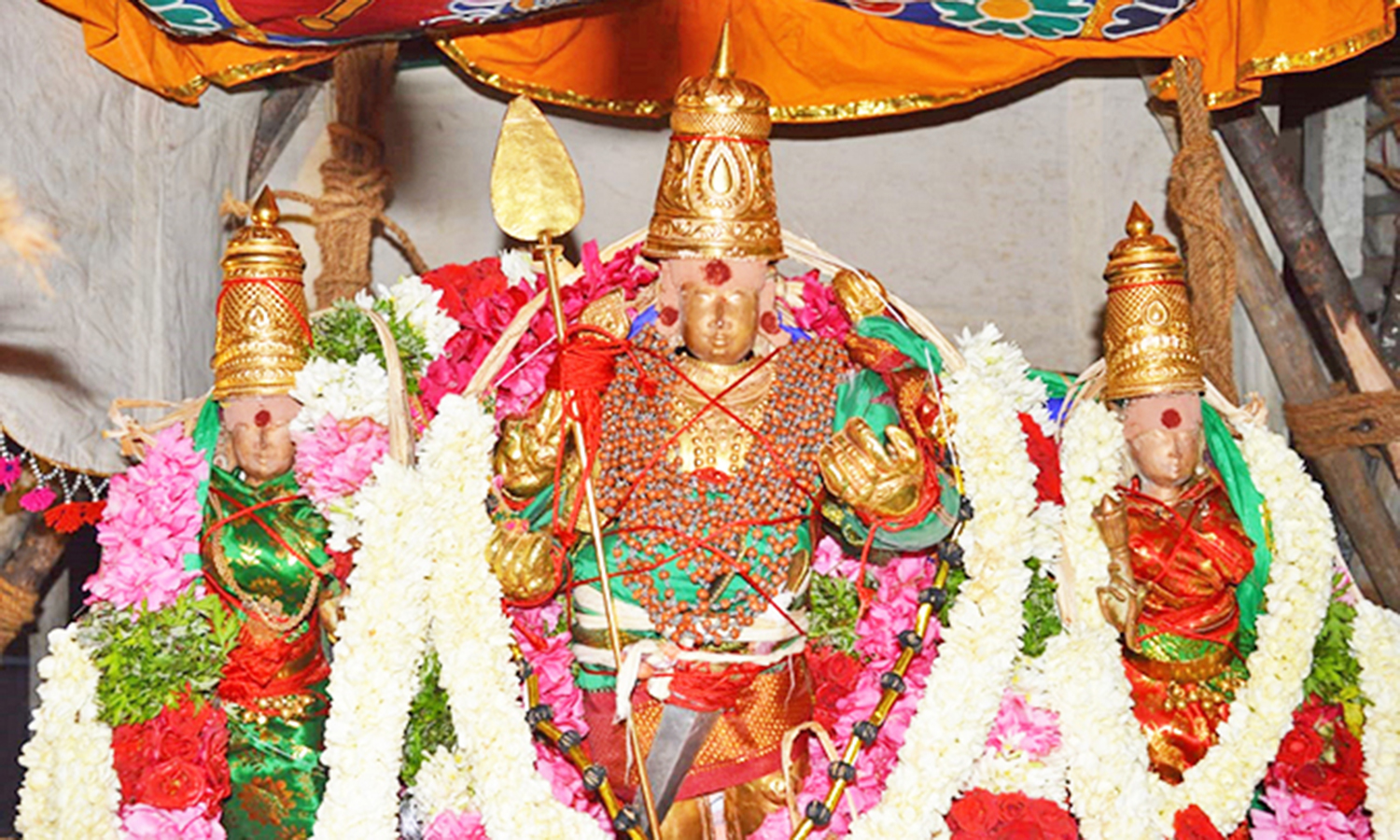 திருச்செந்தூர் கோவில் ஆவணி திருவிழா தேரோட்டம்: திரளான பக்தர்கள் ...