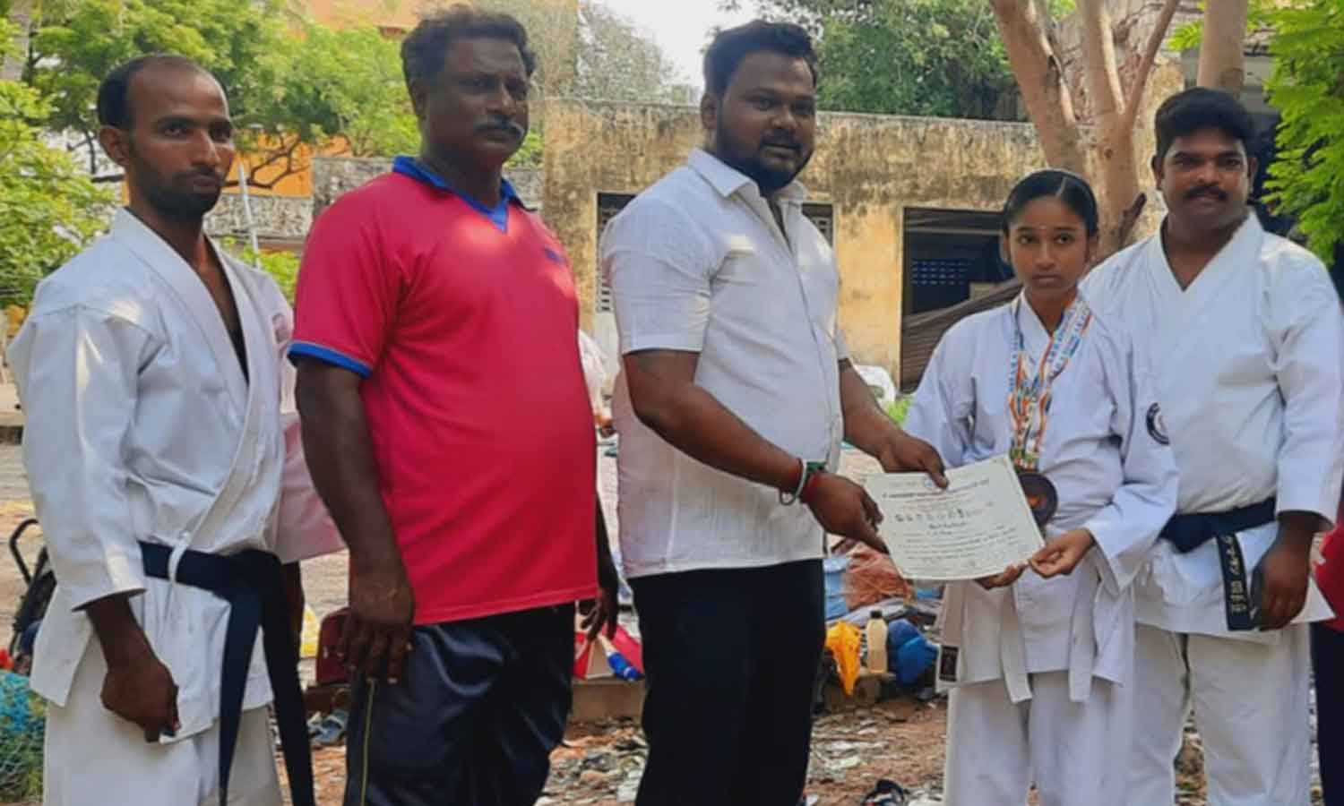 வெற்றி பெற்ற மாணவர்களுக்கு பாராட்டு | Congratulations to the successful ...