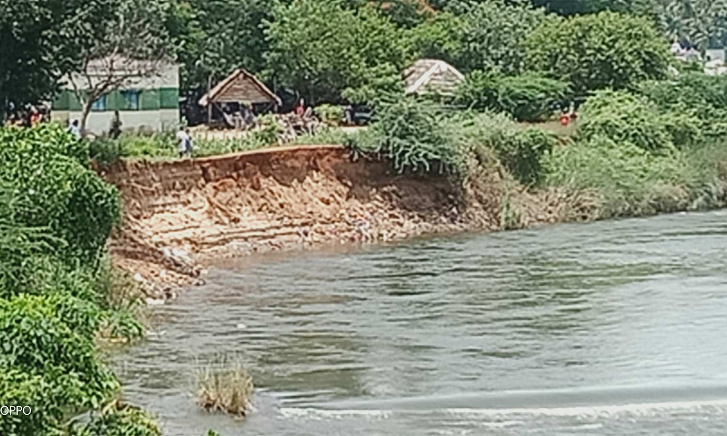 அணைப்பட்டி வீரஆஞ்சநேயர் கோவிலை பாதுகாக்க பக்தர்கள் வலியுறுத்தல் ...