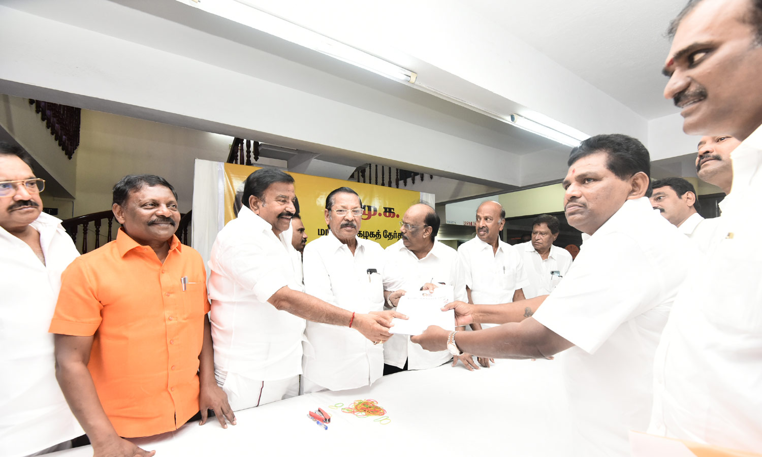 19 தி.மு.க. மாவட்ட செயலாளர் பதவிக்கு அறிவாலயத்தில் இன்று மனுதாக்கல்