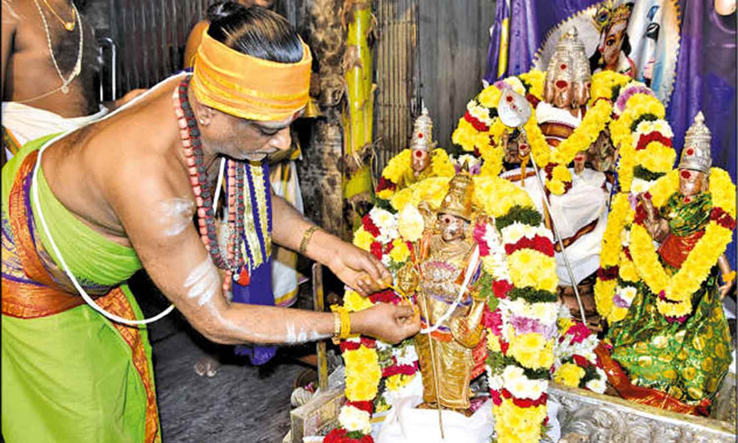 பழனி முருகன் கோவிலில் கார்த்திகை தீபத்திருவிழா காப்புகட்டுதலுடன் ...