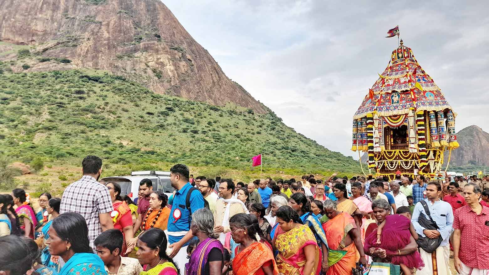 வள்ளியூர் சூட்டுபொத்தையில் 109-வது கிரிவல தேரோட்டம்- திரளான பக்தர்கள் ...