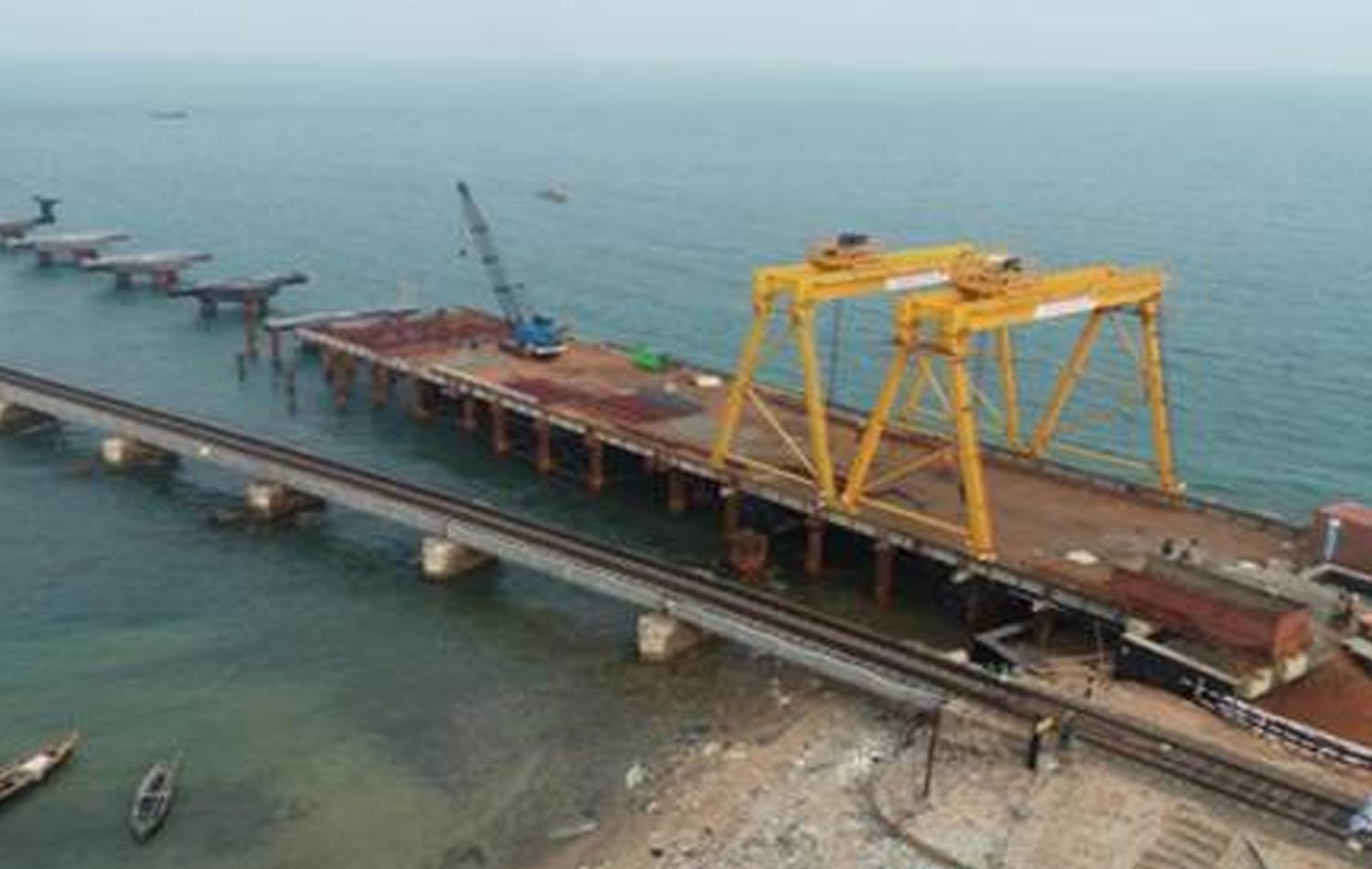 பாம்பன் புதிய ரெயில் பாலம் கட்டுமான பணிகள் 84% நிறைவு- ரெயில்வே துறை ...