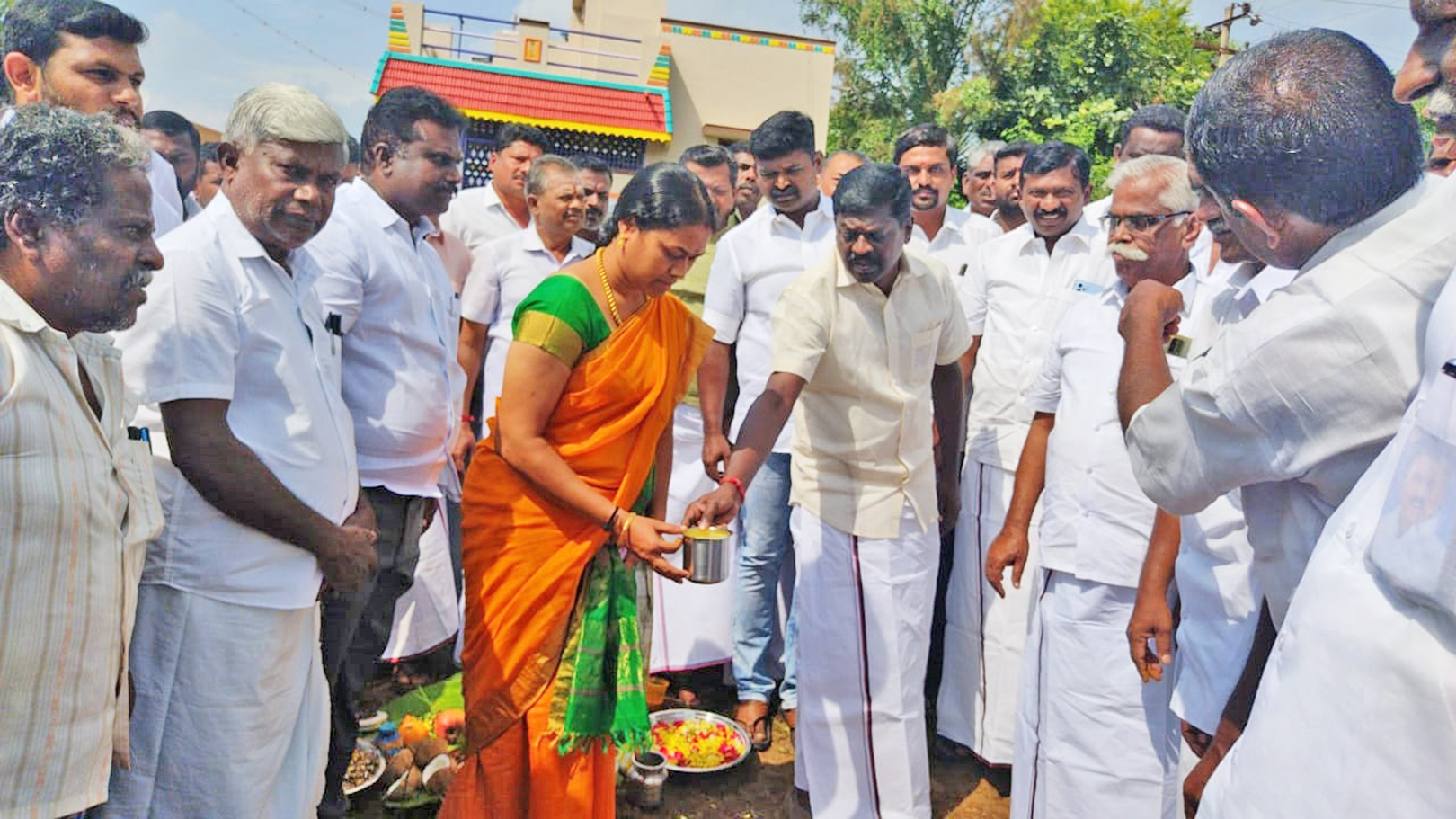 சொக்கம்பட்டியில் தரைமட்ட நீர்த்தேக்க தொட்டி அமைக்கும் பணி ...