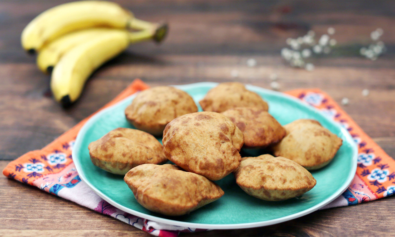குழந்தைகளுக்கு பிடித்தமான வாழைப்பழ பூரி | Banana Poori Mangalore buns