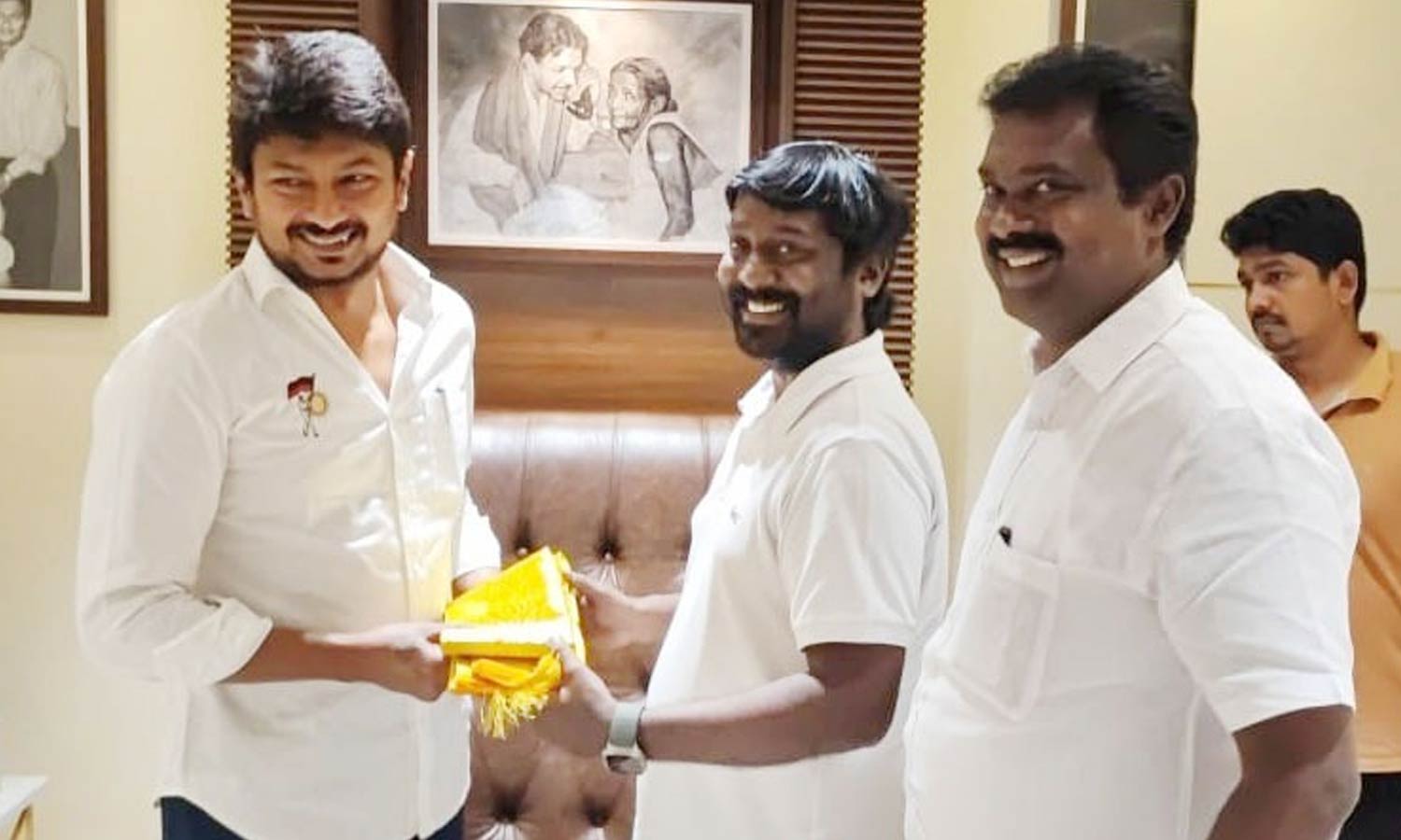 அமைச்சர் உதயநிதி ஸ்டாலினுக்கு, விஜய் வசந்த் எம்.பி. நேரில் வாழ்த்து ...