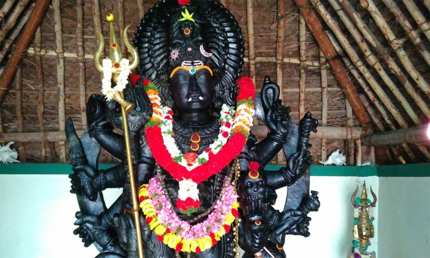 கோவை நாதேகவுண்டன் புதூரில் திரிசூல வடிவில் காலபைரவர் கோவில் | kala ...