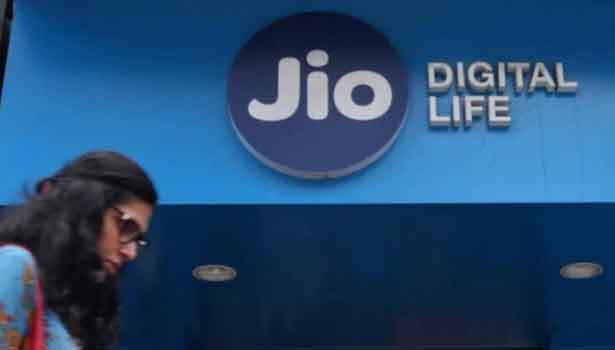 தினமும் 2 ஜிபி டேட்டா வழங்கும் புது சலுகை அறிவித்த ரிலையன்ஸ் ஜியோ | Jio ...