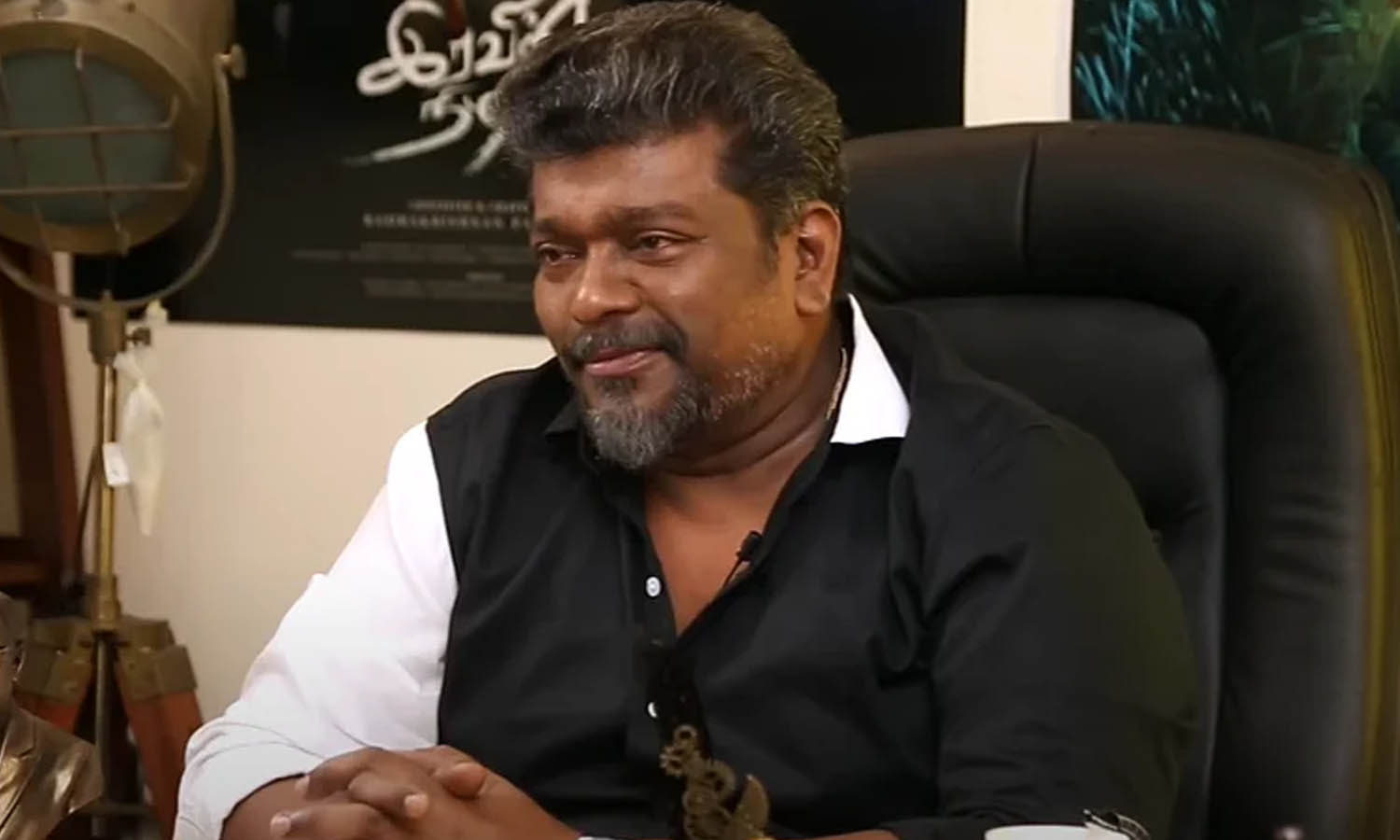 நரையைக்கூட மைப்பூசி மறைக்காமல்... அஜித் குறித்து பார்த்திபன் பதிவு ...