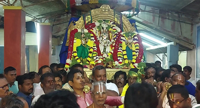 சேலம், நாமக்கல் மாவட்டத்தில் பெருமாள் கோவில்களில் சொர்க்கவாசல் திறப்பு ...