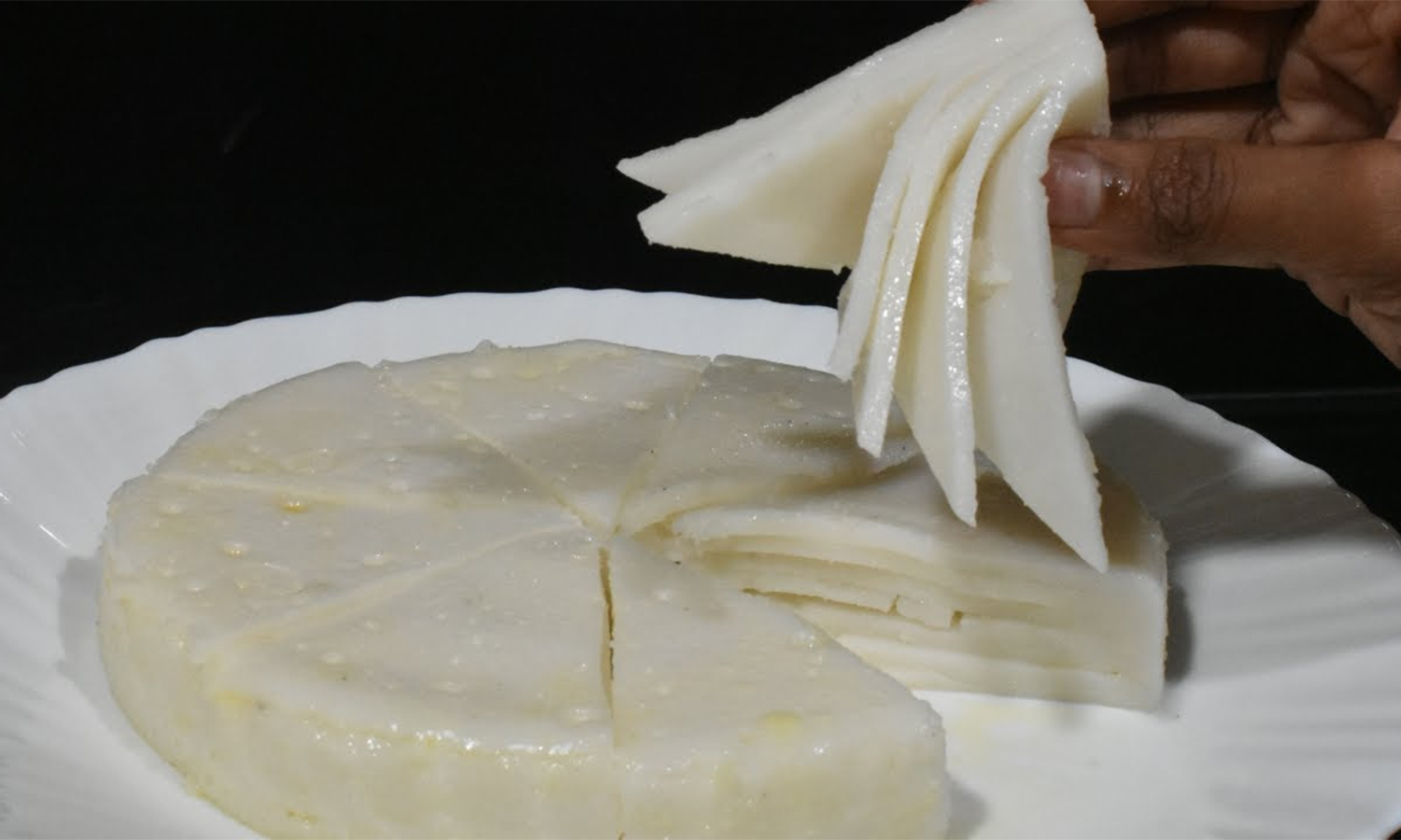 கேரள ஸ்பெஷல் 'இதழ் அப்பம்' | Ithal Orotti ithal pathiri