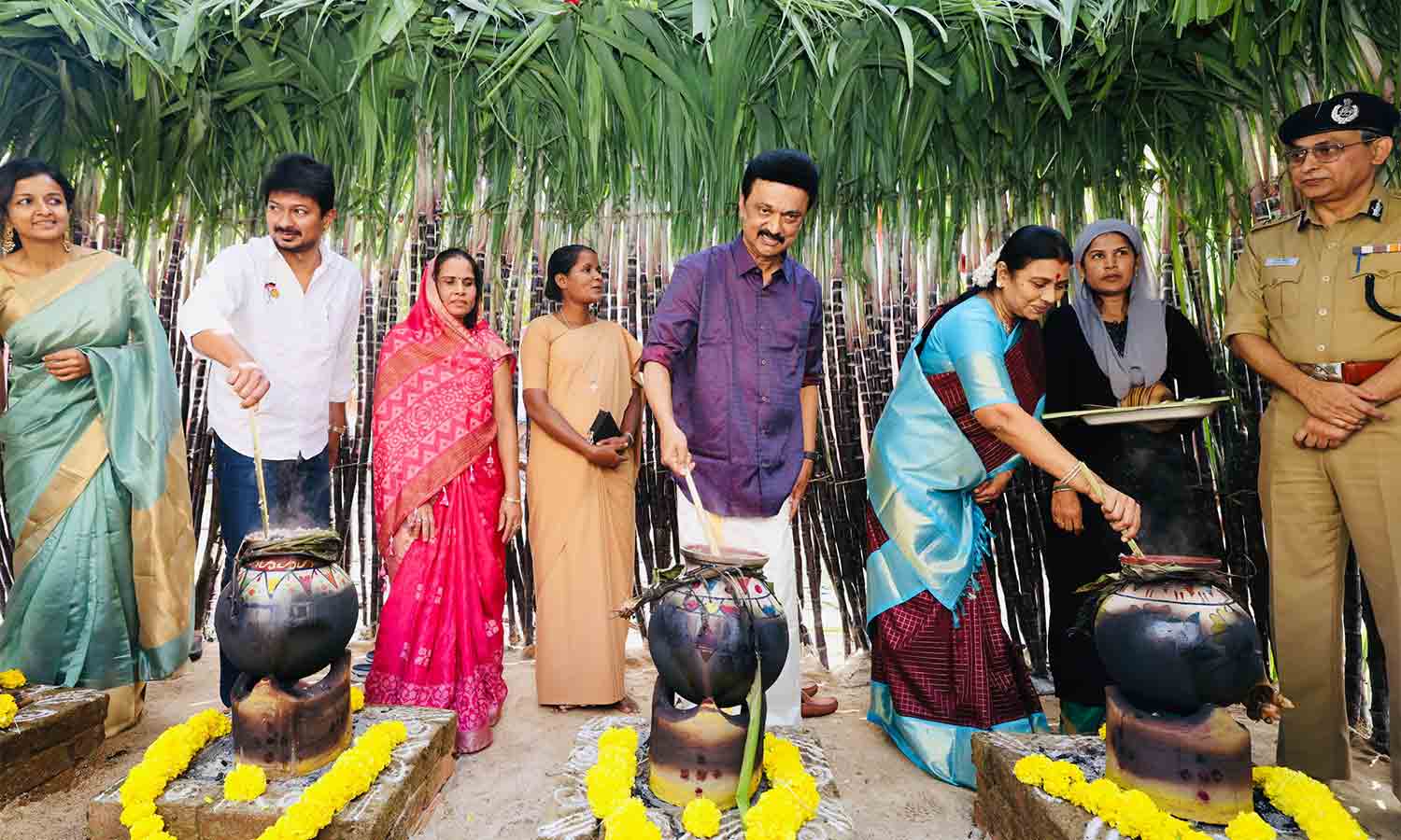 காவலர்கள் குடும்பத்தினருடன் பொங்கல் கொண்டாடிய முதலமைச்சர் மு.க.ஸ்டாலின் ...