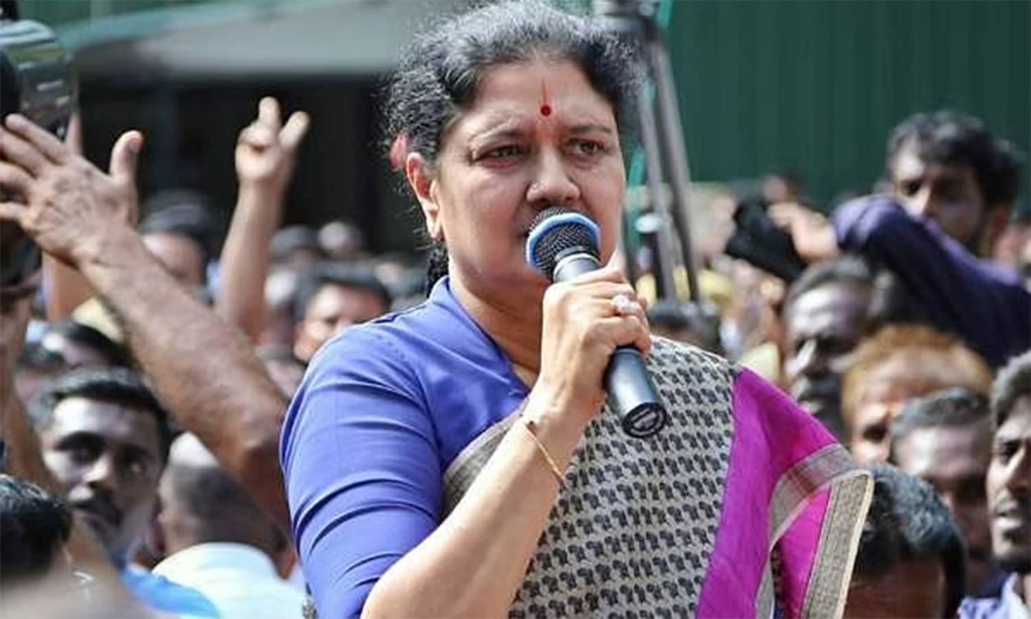 அ.தி.மு.க. தொண்டர்கள் நம்பிக்கையோடு இருங்கள்- சசிகலா வேண்டுகோள் | Tamil ...