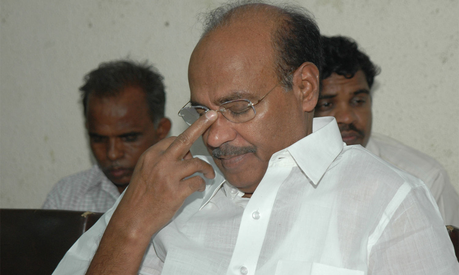 'எங்கே தமிழ்?' என்று தமிழைத் தேடி ஓட வேண்டியிருக்கிறது: ராமதாஸ் வேதனை ...