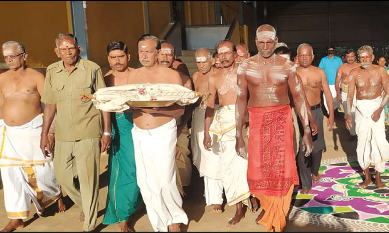 உவரி சுயம்புலிங்க சுவாமி கோவிலில் 5-ந்தேதி தேரோட்டம் | uvari ...