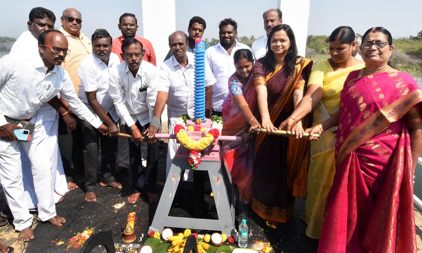 பாம்பாறு அணையிலிருந்து பாசனத்திற்காக தண்ணீர் திறப்பு | Release of water ...