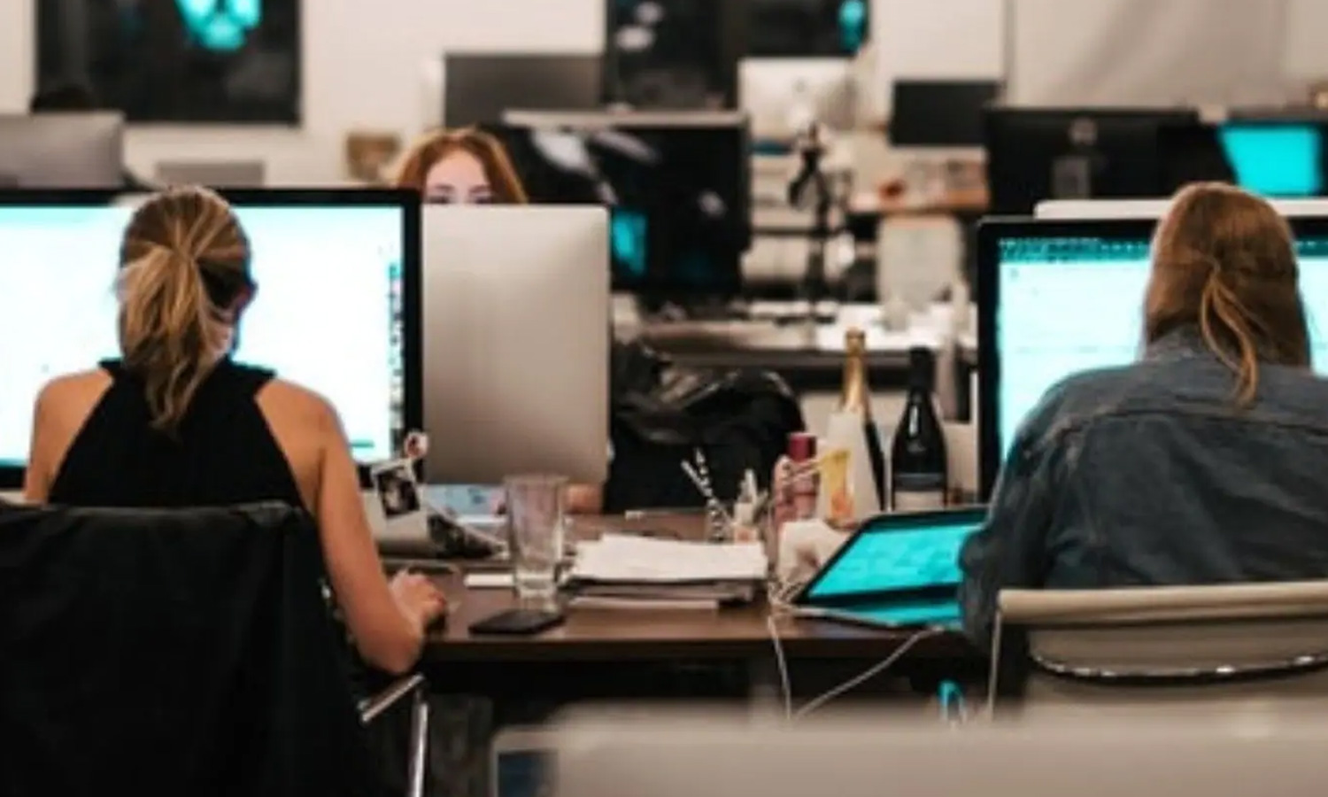 இங்கிலாந்தில் வாரத்தில் 4 நாட்கள் வேலை திட்டம் வெற்றி | four day work ...