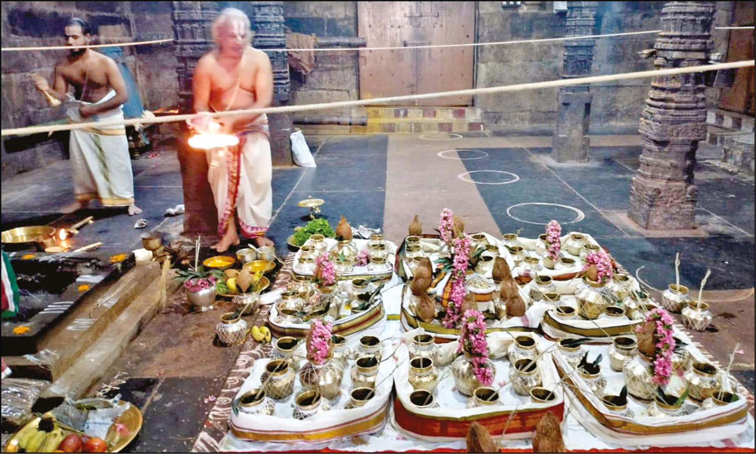 மாசிமக விழாவை முன்னிட்டு சக்கரபாணி கோவிலில் 81 கலச பூஜை | chakrapani ...