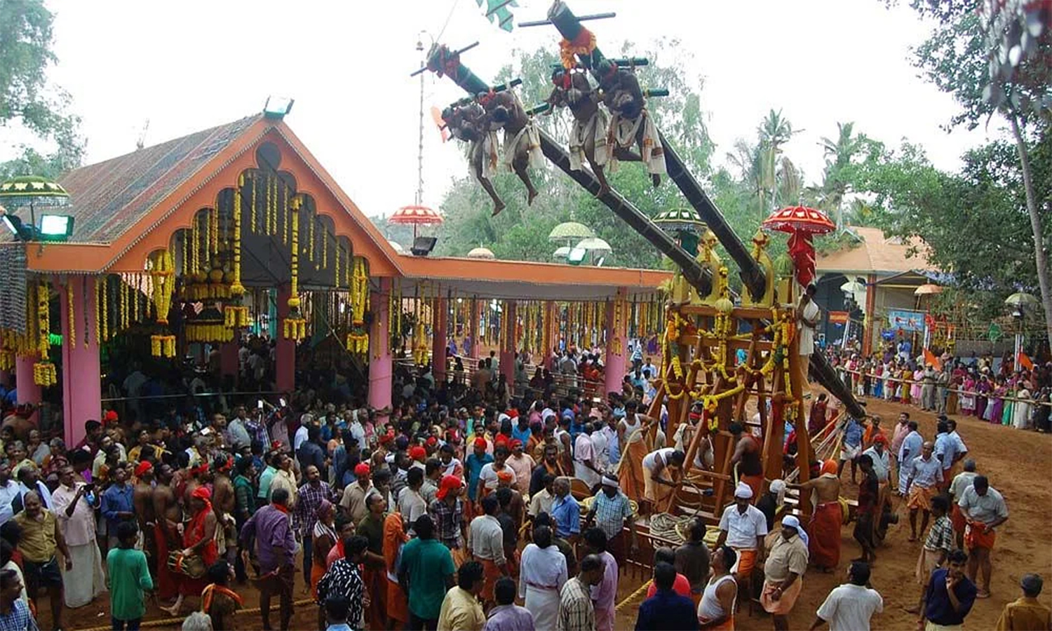 கொல்லங்கோடு பத்ரகாளியம்மன் கோவிலில் 16-ந்தேதி தூக்கத்திருவிழா ...