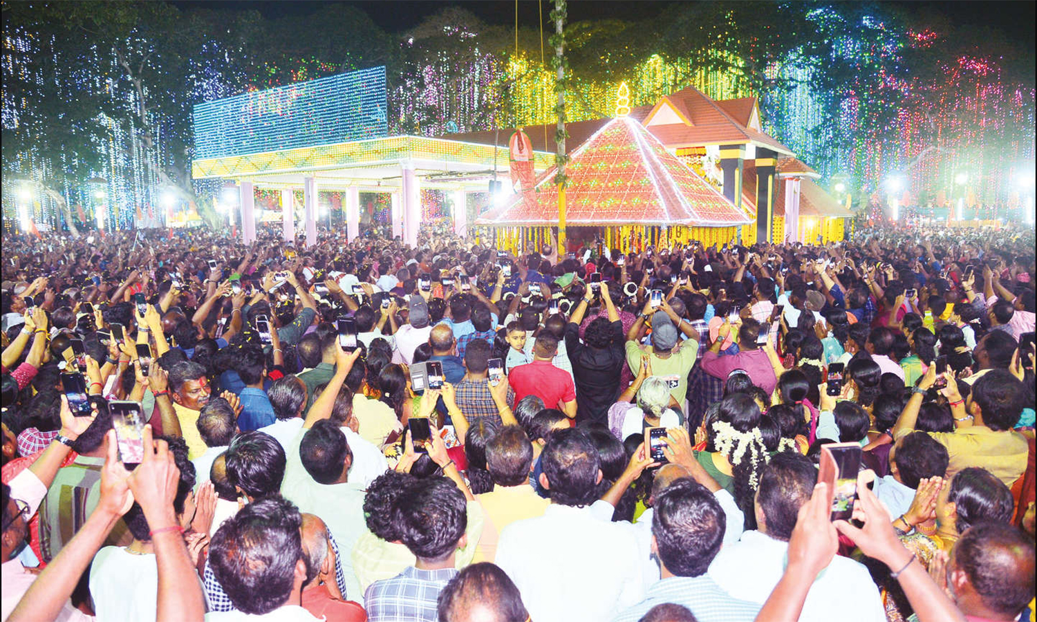 கொல்லங்கோடு பத்ரகாளி அம்மன் கோவிலில் தூக்கத்திருவிழா கொடியேற்றம் ...