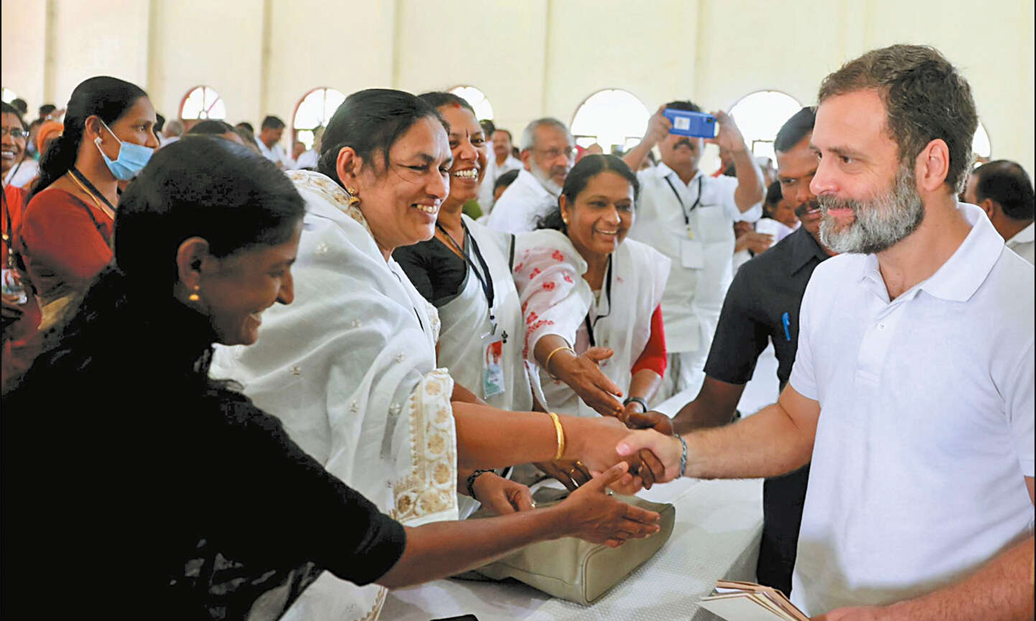 பா.ஜ.க.வின் திட்டங்கள் அதிகார வர்க்கத்துக்குரியவை: ராகுல் காந்தி பேச்சு ...