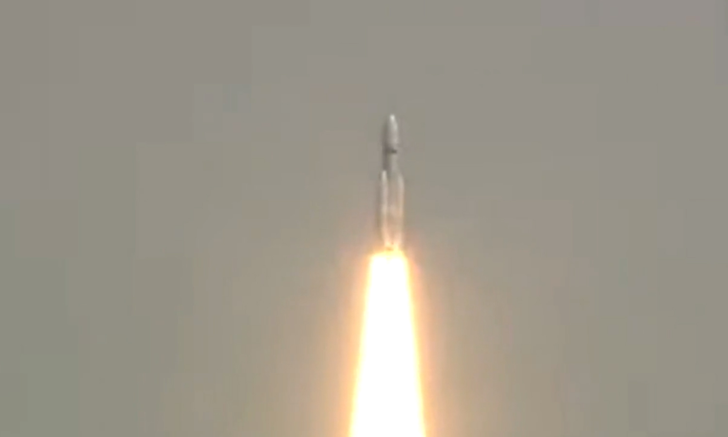 எல்.வி.எம். மார்க்-3 ராக்கெட் வெற்றிகரமாக விண்ணில் நிலைநிறுத்தப்பட்டது ... எல்.வி.எம். மார்க்-3 ராக்கெட் வெற்றிகரமாக விண்ணில் நிலைநிறுத்தப்பட்டது ...