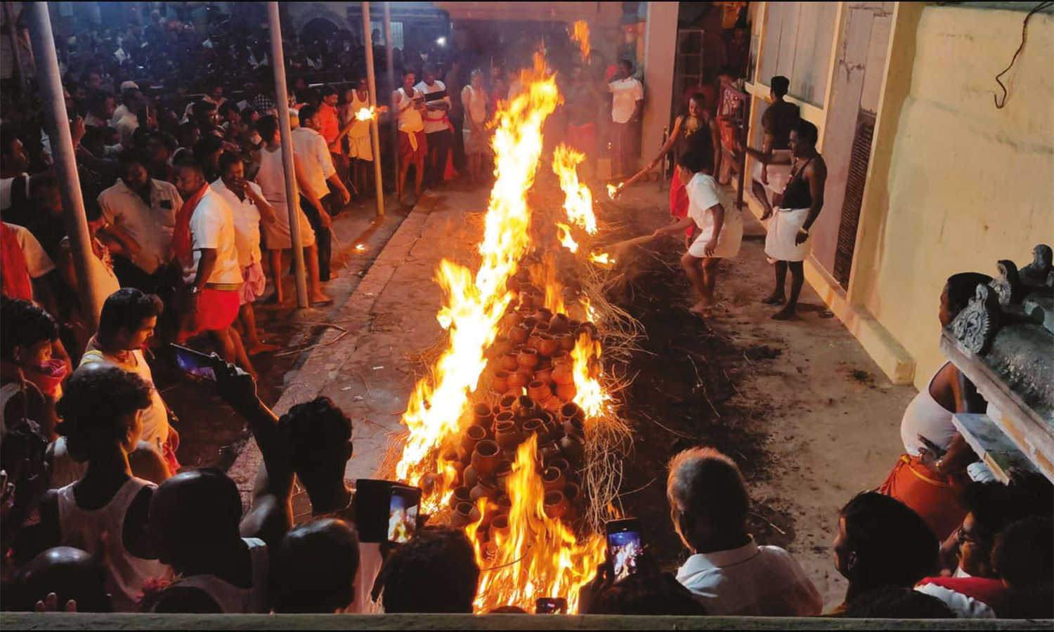 தொட்டியம் மதுரைகாளியம்மன் கோவிலில் ஆயிரம் பானைகளில் பொங்கல் வைத்து வழிபாடு | thottiyam madurai ...