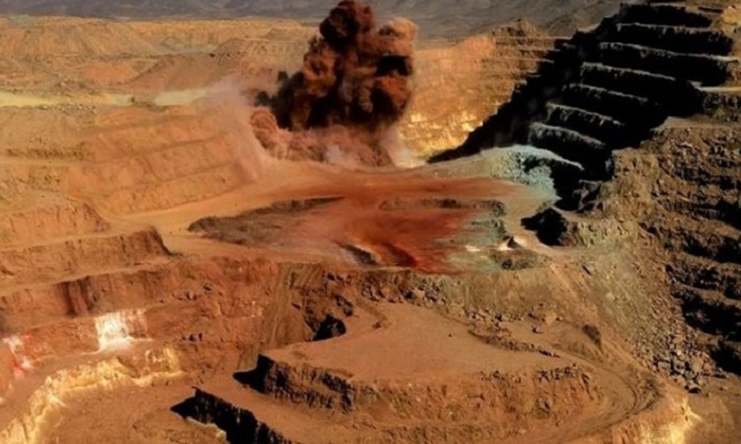 சூடானில் தங்க சுரங்கம் இடிந்து விழுந்து 10 தொழிலாளர்கள் பலி | 14 ...