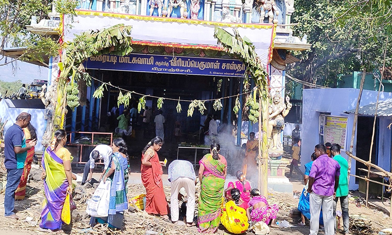 சாஸ்தா கோவில்களில் அலைமோதிய பக்தர்கள் கூட்டம்:சிறப்பு வழிபாடு செய்து ...