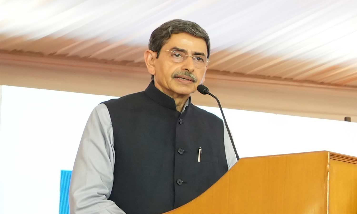 தீர்மானத்தை நிலுவையில் வைத்திருந்தால் நிராகரிப்பதாக பொருள்- ஆளுநர் ஆர் ...