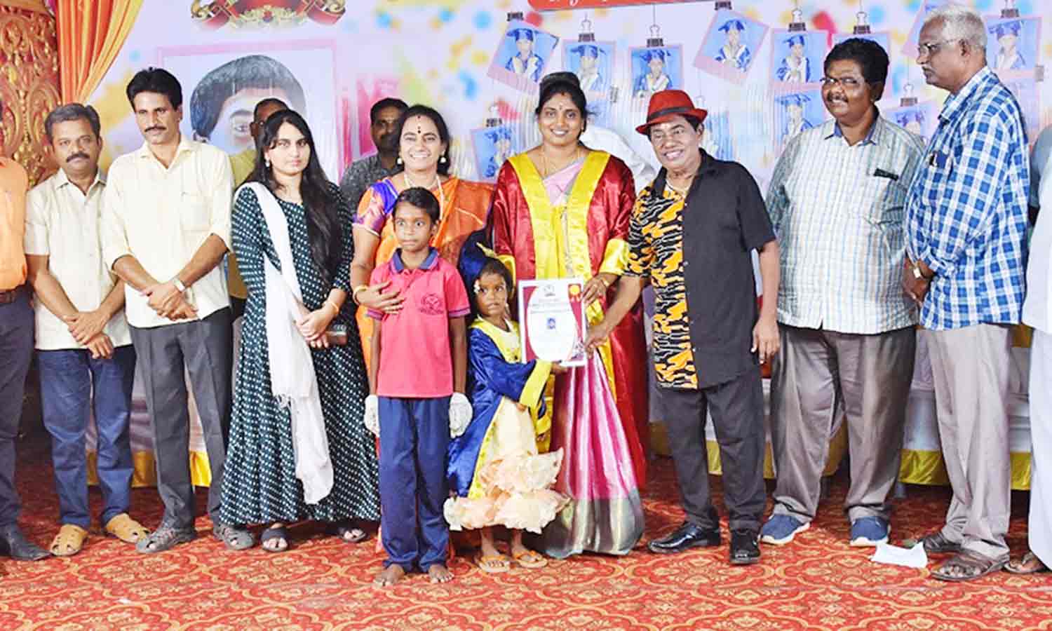 பள்ளி மாணவர்களுக்கு பட்டமளிப்பு விழா | Graduation ceremony for school ...