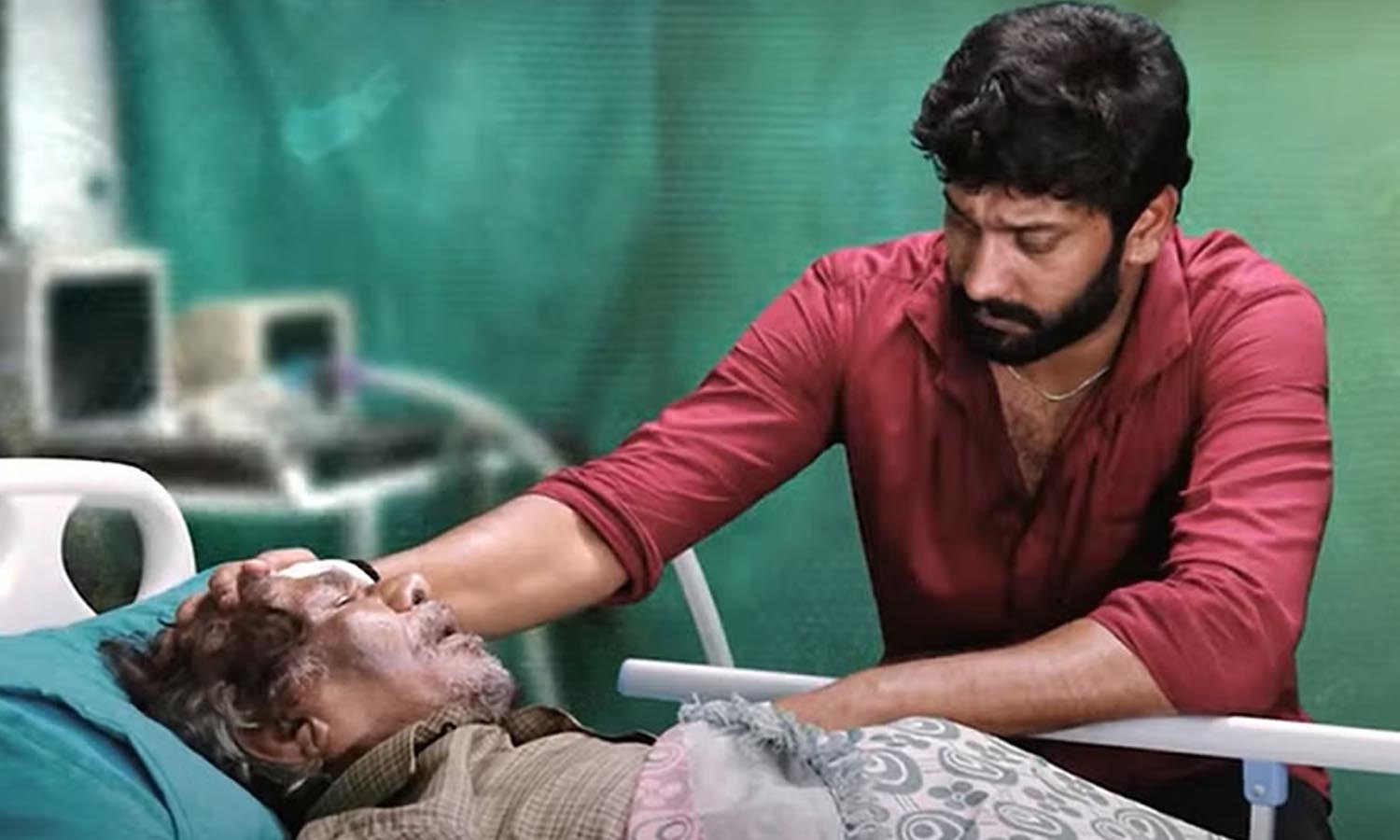 தந்தையின் உள்ளங்கை தொடும்போது சிங்கத்தின் பலம் சேரும்.. கவனம் ஈர்க்கும் ...