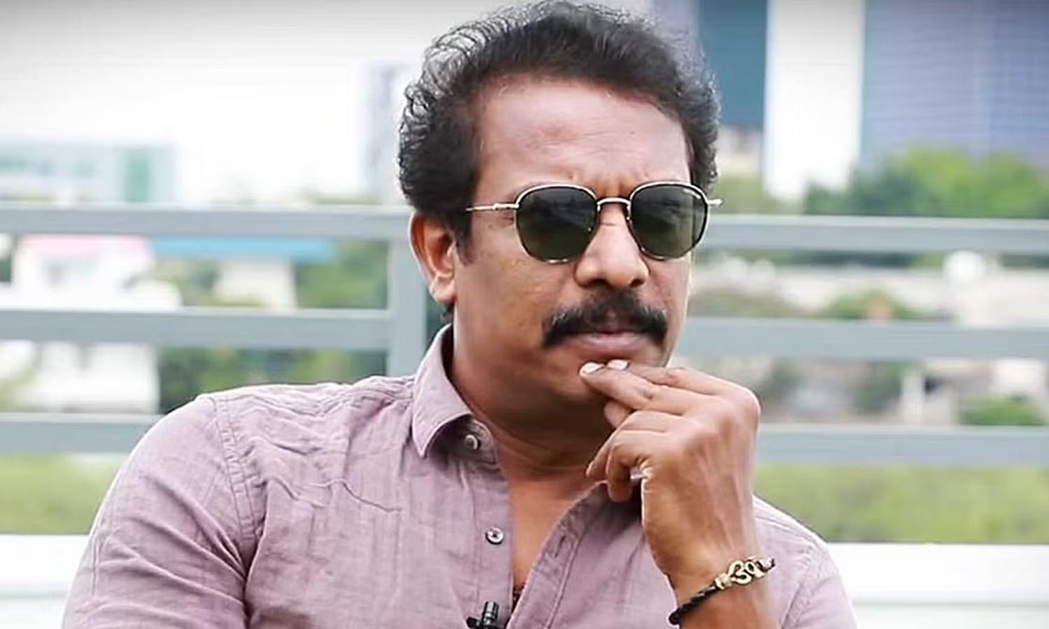 சரியான கதைகள் நடிகர்களையும் தயாரிப்பாளர்களையும் அது தேர்ந்தெடுக்கும் ...