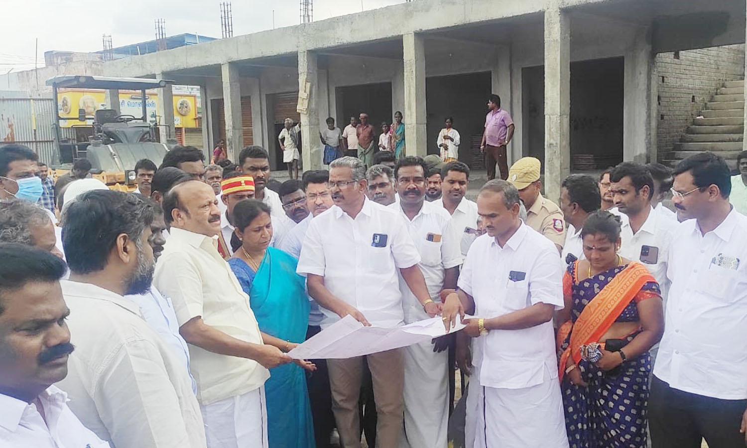 பென்னாகரத்தில் புதிய பஸ் நிலைய கட்டுமானப் பணிகளை அமைச்சர் ஆய்வு ...