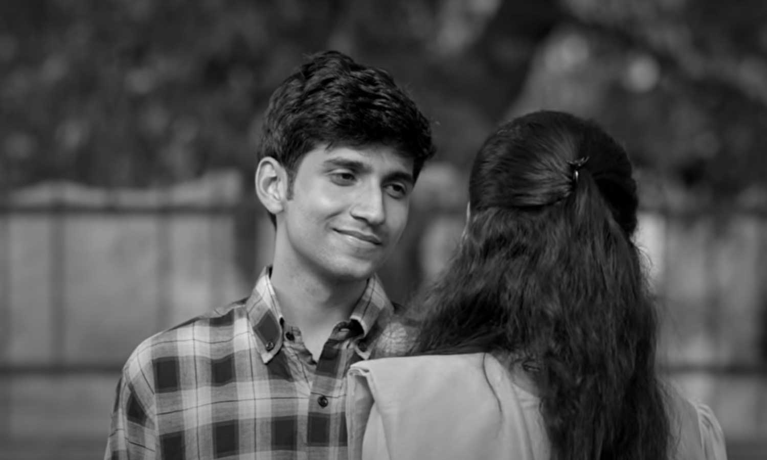 100 மில்லியன் பார்வையாளர்களை கவர்ந்த முதல் நீ முடிவும் நீ பாடல் | Tamil ...