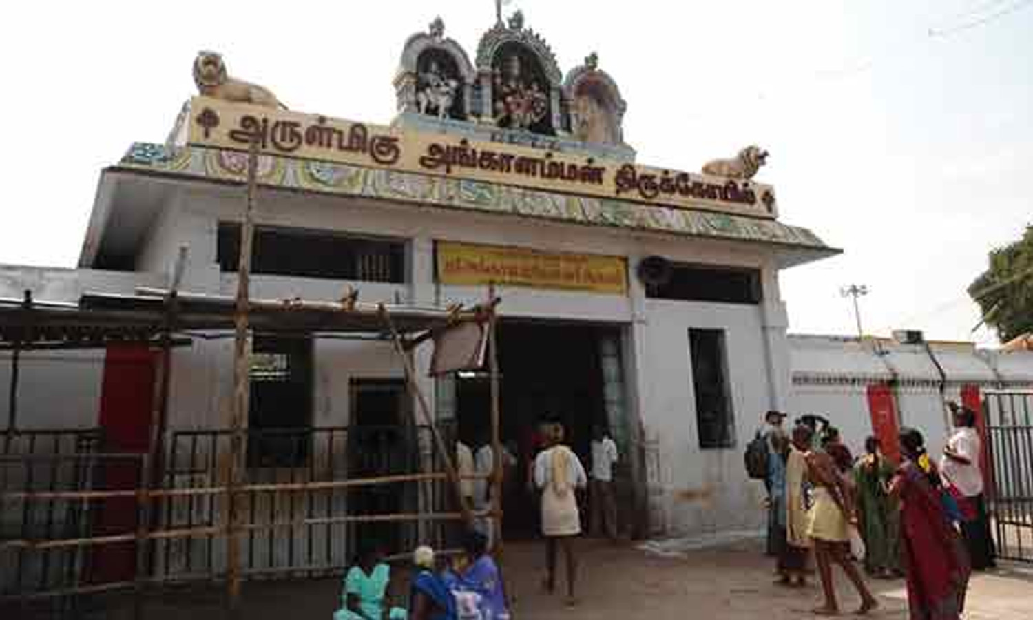 சிவனின் பிரம்மஹத்தி தோஷம் நீங்க பராசக்தி புற்றுவாக எழுந்தருளிய தலம் ...