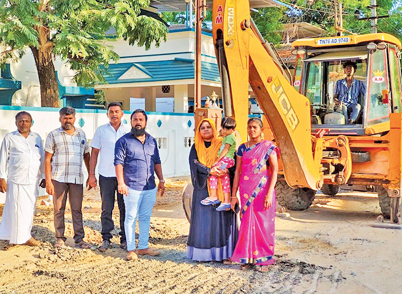 உடன்குடி பேரூராட்சி பகுதியில் புதிய சாலை அமைக்கும் பணி தொடக்கம் | The ...