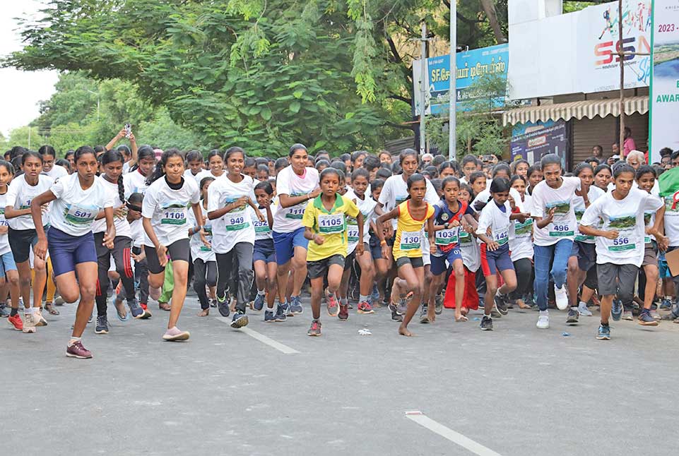 உலக சுற்றுச்சூழல் தினத்தை முன்னிட்டு நெல்லையில் விழிப்புணர்வு மாரத்தான் ...
