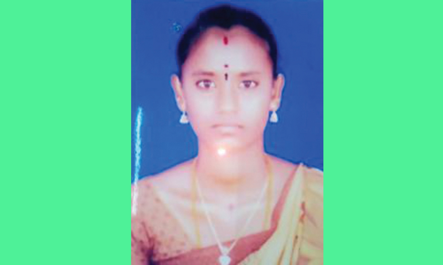 கணவருடன் ஏற்பட்ட தகராறில் தாலியை கழற்றி வைத்துவிட்டு மாயமான பெண் Erode News A Mysterious Woman 