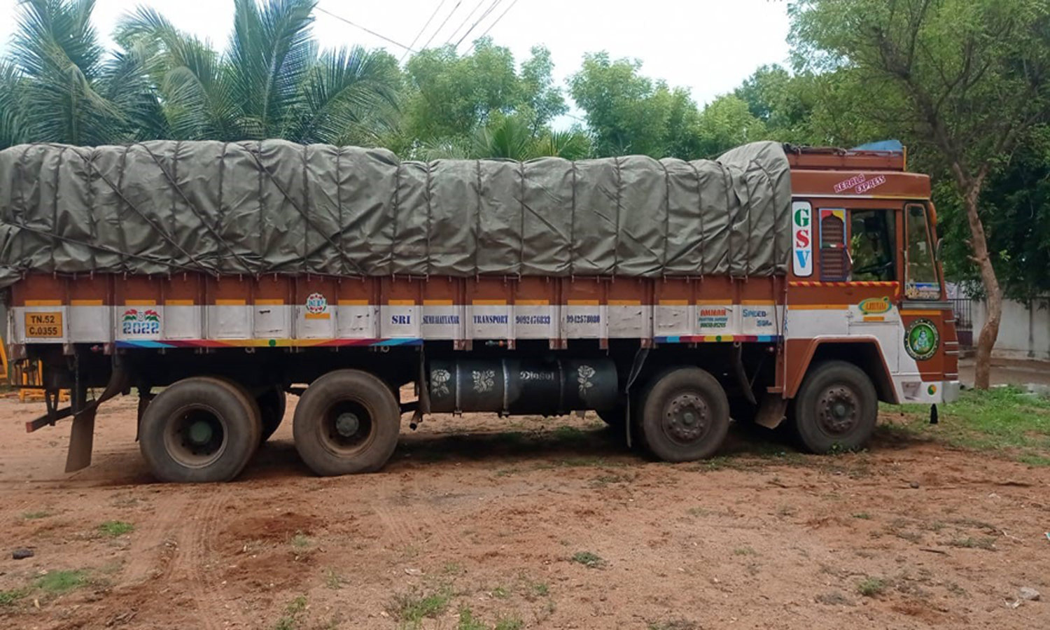 திருநாவலூர் அருகே அழகிய கூழாங்கற்களை கடத்திய லாரி டிரைவர் கைது ...