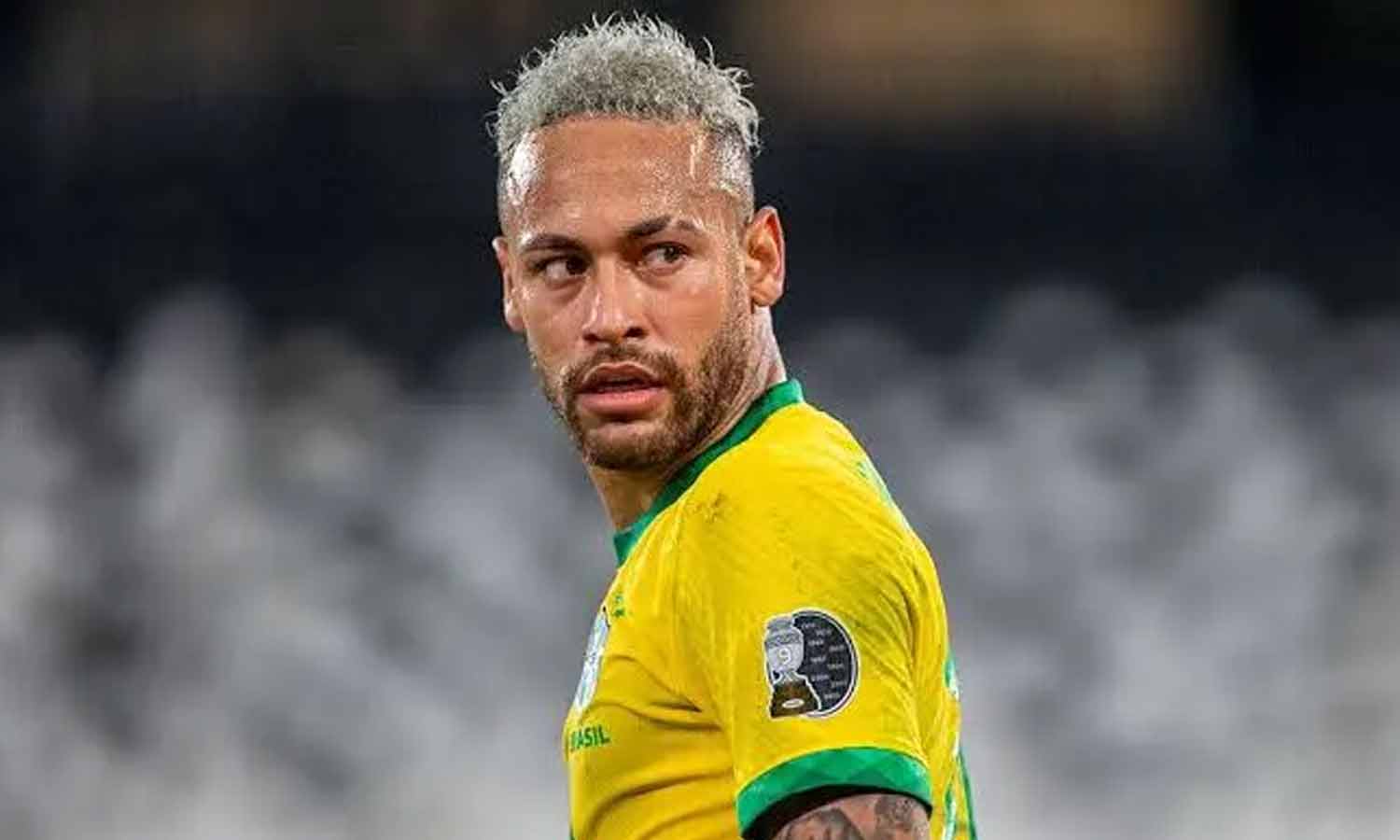 கால்பந்து வீரர் நெய்மருக்கு சுமார் ரூ.28 கோடி அபராதம் | Neymar fined $3 ...