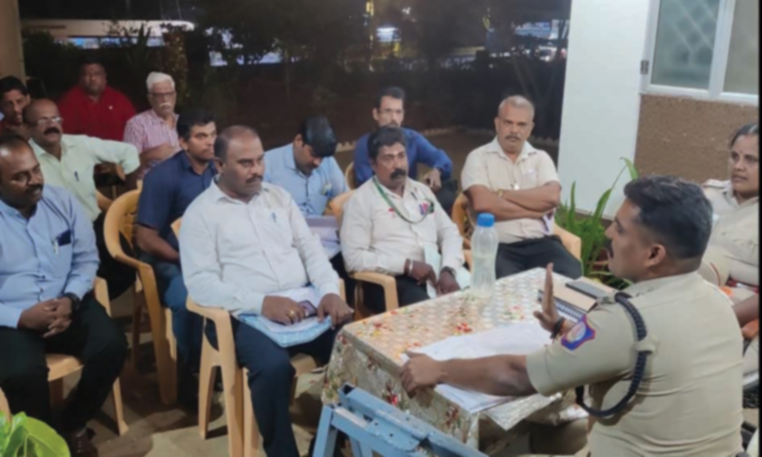 கன்னியாகுமரி தனியார் பார்களில் அரசு நிர்ணயித்த நேரத்தை மீறி மது விற்பனை ...