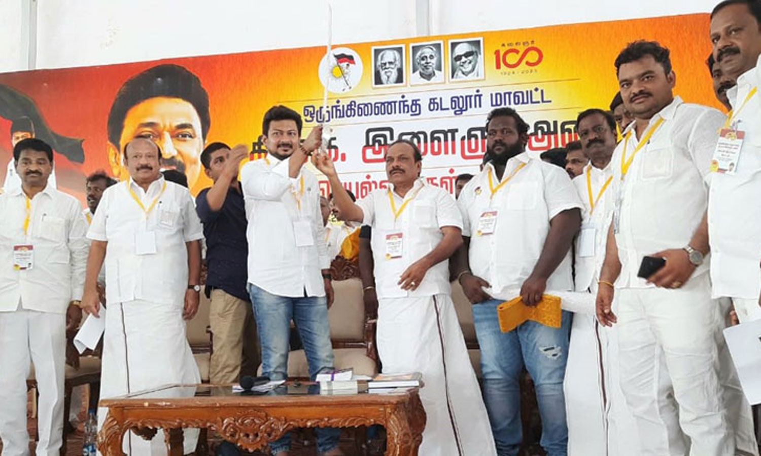 கடலூர் மாவட்ட தி.மு.க. இளைஞரணி செயல் வீரர்கள் கூட்டம்: அமைச்சர் உதயநிதி ...