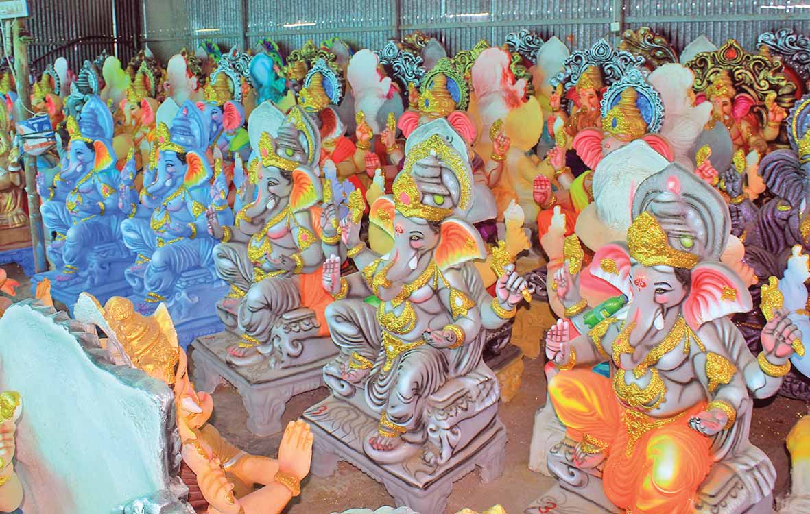 நெல்லையில், விநாயகர் சிலைகள் விற்பனை மும்முரம் - ரூ.150 முதல் ...