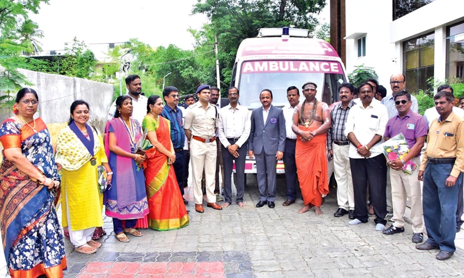 நெல்லையில் அருணா கார்டியாக் கேர் சார்பில் மனித சங்கிலி | Human chain ...
