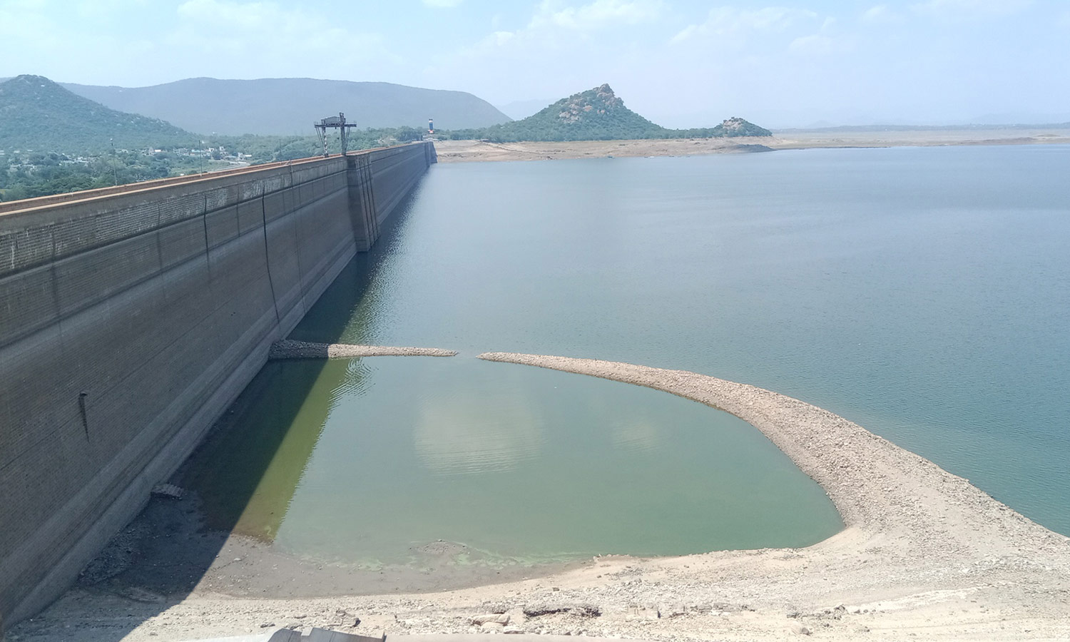 மேட்டூர் அணையில் இருந்து இன்னும் ஒரு வாரத்துக்கு மட்டுமே பாசனத்துக்கு ...